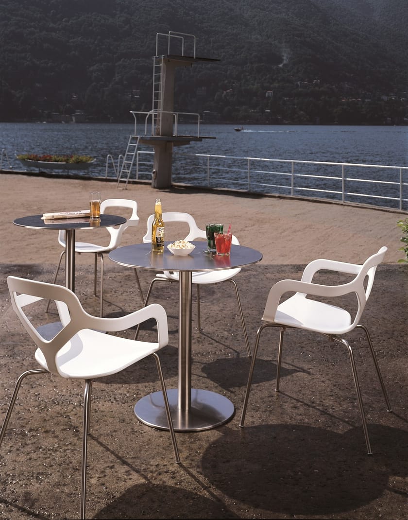 TRACE | Chair By Desalto design Shin Azumi