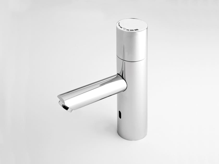 Electronic tap for public WC TRENDY TOUCH BRE By Stern