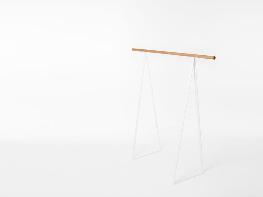 TRIANGLE | Coat stand By PIKKA design RAKETA - Katjusa Kranjc & Rok Kuhar