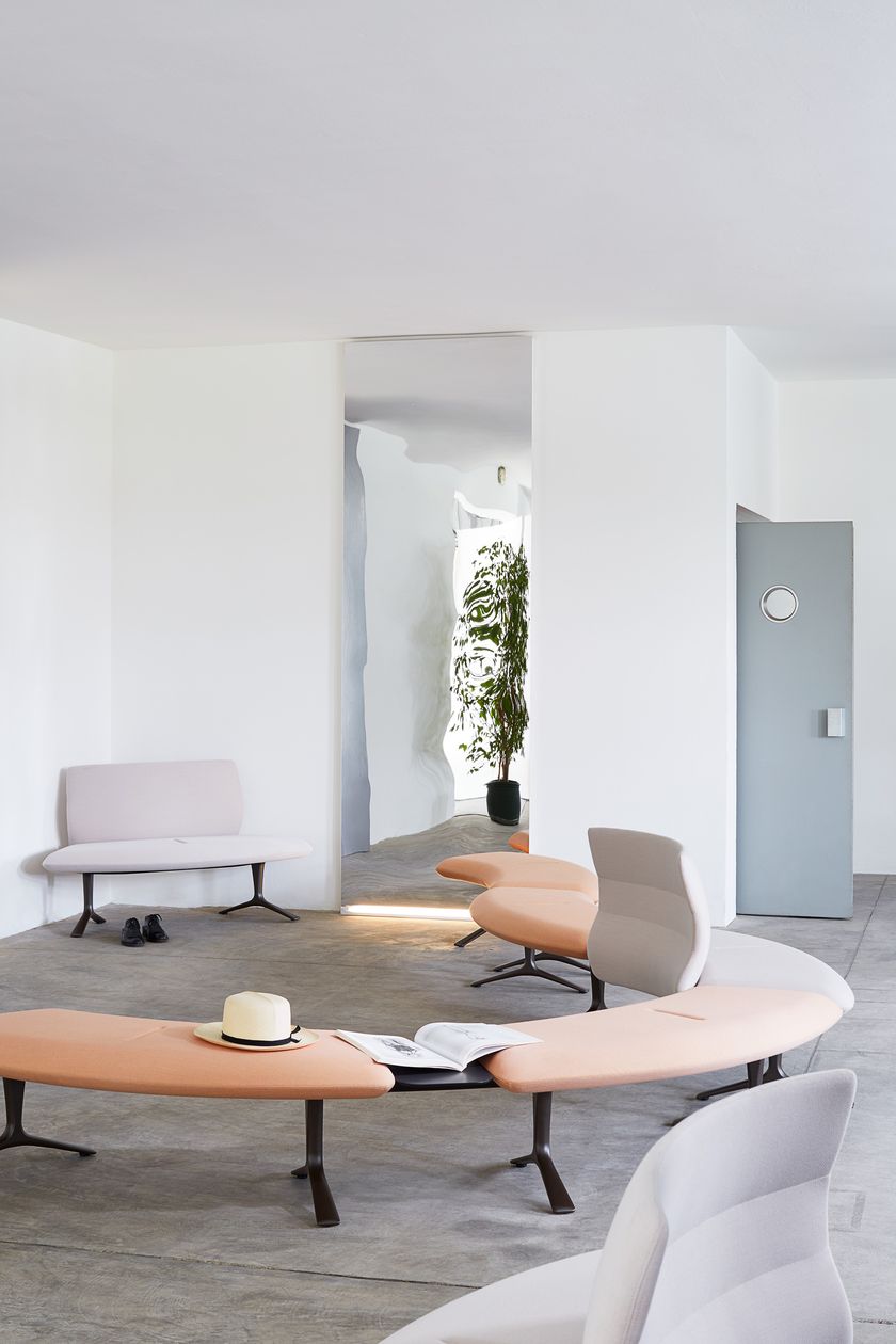 TRIANGLE Sofa By VAGHI | design Satyendra Pakhalé