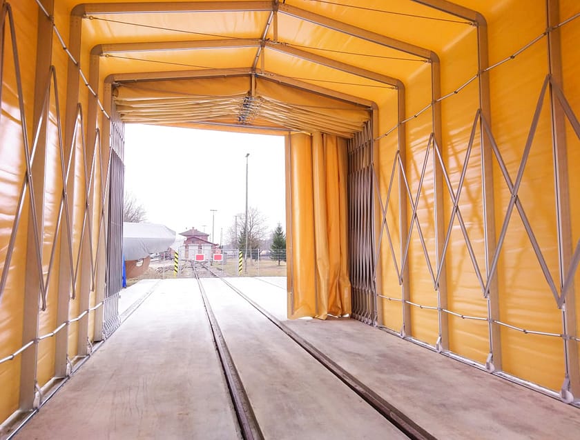 Aluminium retractable tunnel TUNNEL By Giulio Barbieri