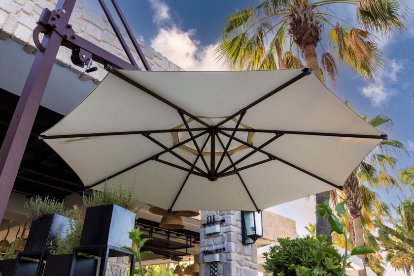 BANANA PLUS DOUBLE ROUND Garden umbrella By The Umbrella House