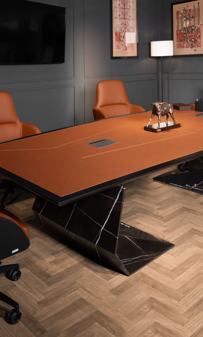 GT MEETING Tanned leather meeting table By Tonino Lamborghini Casa