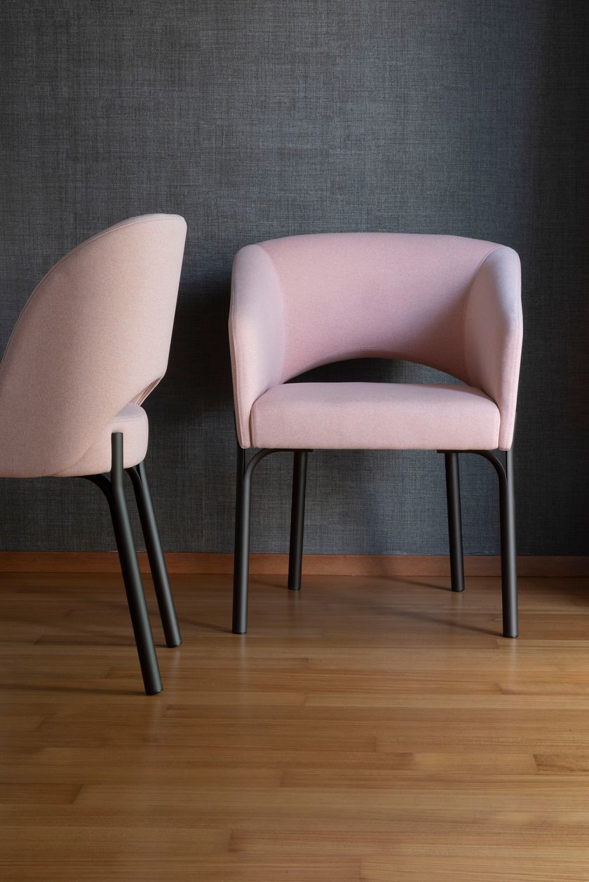 LIBRA Cadeira lounge de tecido com braços By Tonon | design Matteo Nunziati