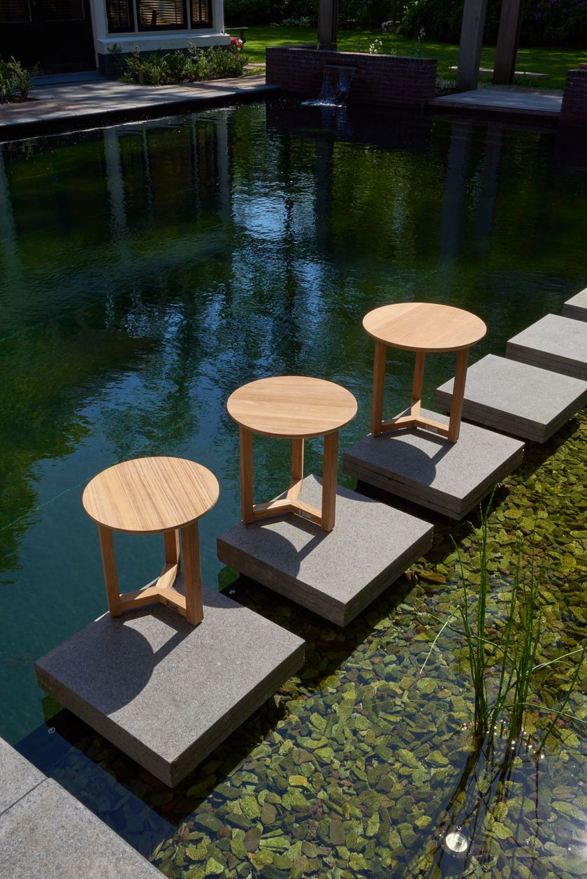 MANON Coffee table By Traditional Teak