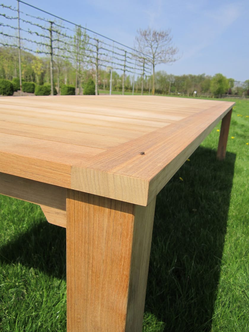 NOOR Table By Traditional Teak