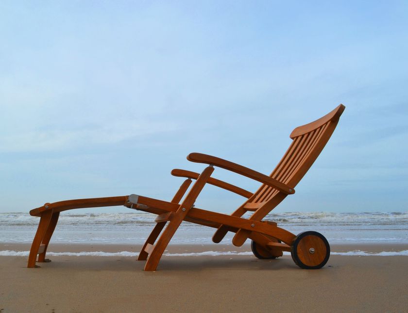 VICTORIA Deck chair By Traditional Teak
