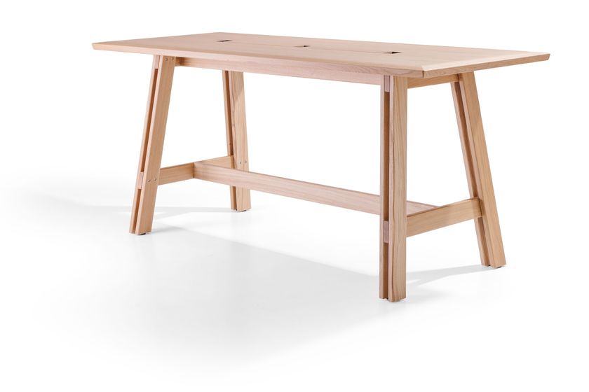 ZUEL Rectangular solid wood table By True Design