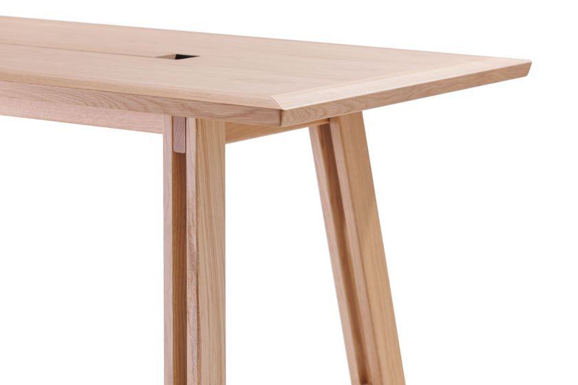 ZUEL Rectangular solid wood table By True Design