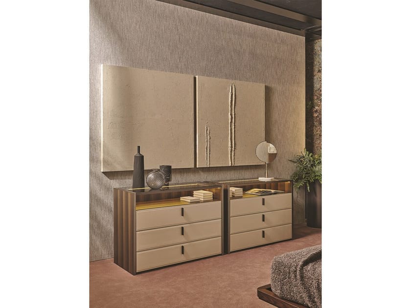 VENDOME Cassettiera in legno By Turri | design Matteo Nunziati