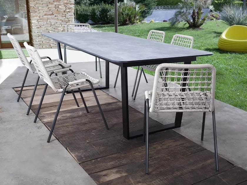 U-TABLE Table By Tonon | design Guggenbichler design