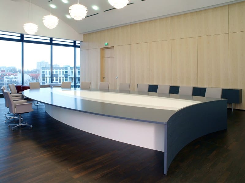 .UNIT | Meeting table By Spiegels