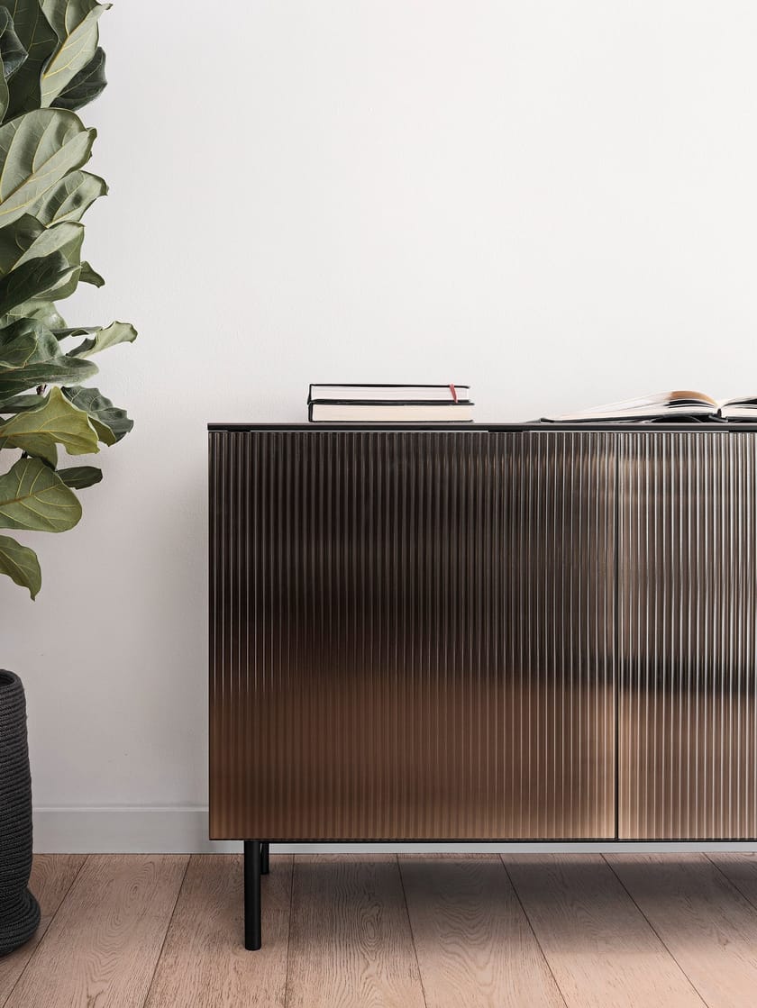 UNIVERSAL | Glass sideboard By Calligaris design Gabriele & Oscar Buratti