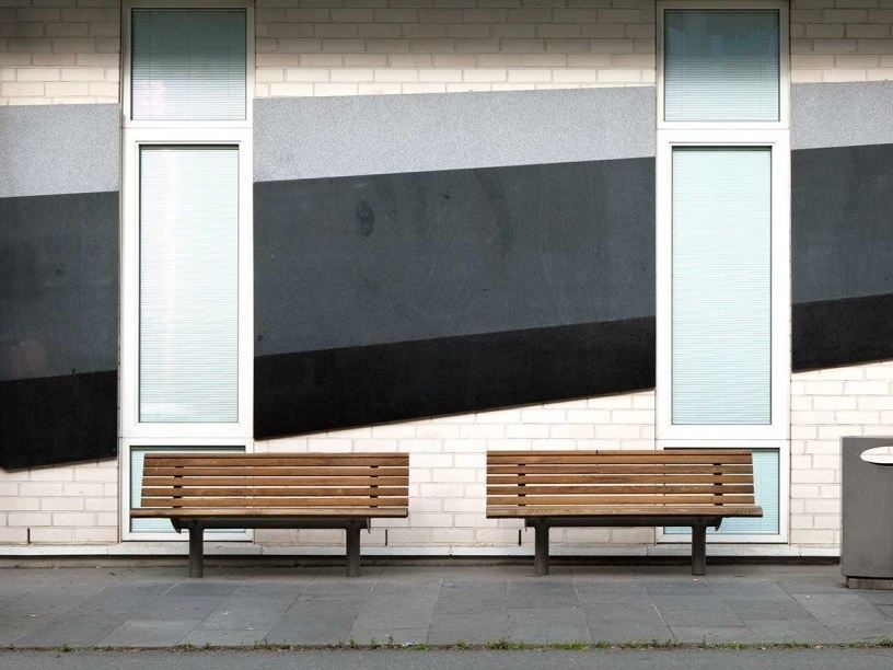 URBAN | Bench with back By VESTRE design Artur Wozniak, Hallvard Jakobsen