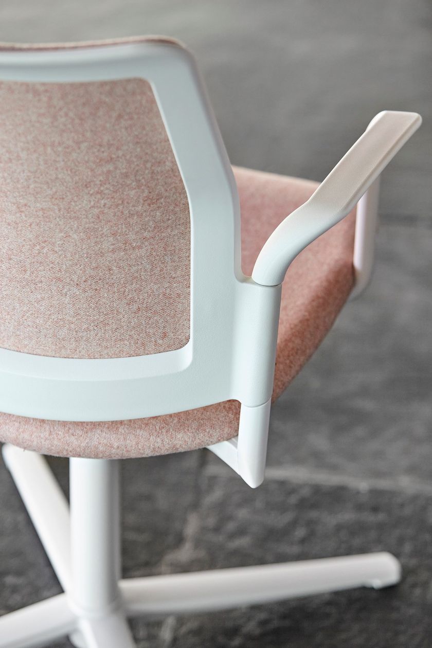 URBAN PLUS | Office chair By ACTIU design Javier Cuñado