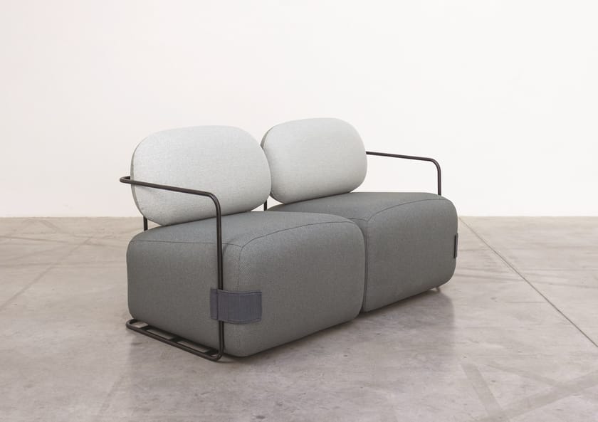 Canapé rembourré avec structure métal et tissus recyclés USOFA ...