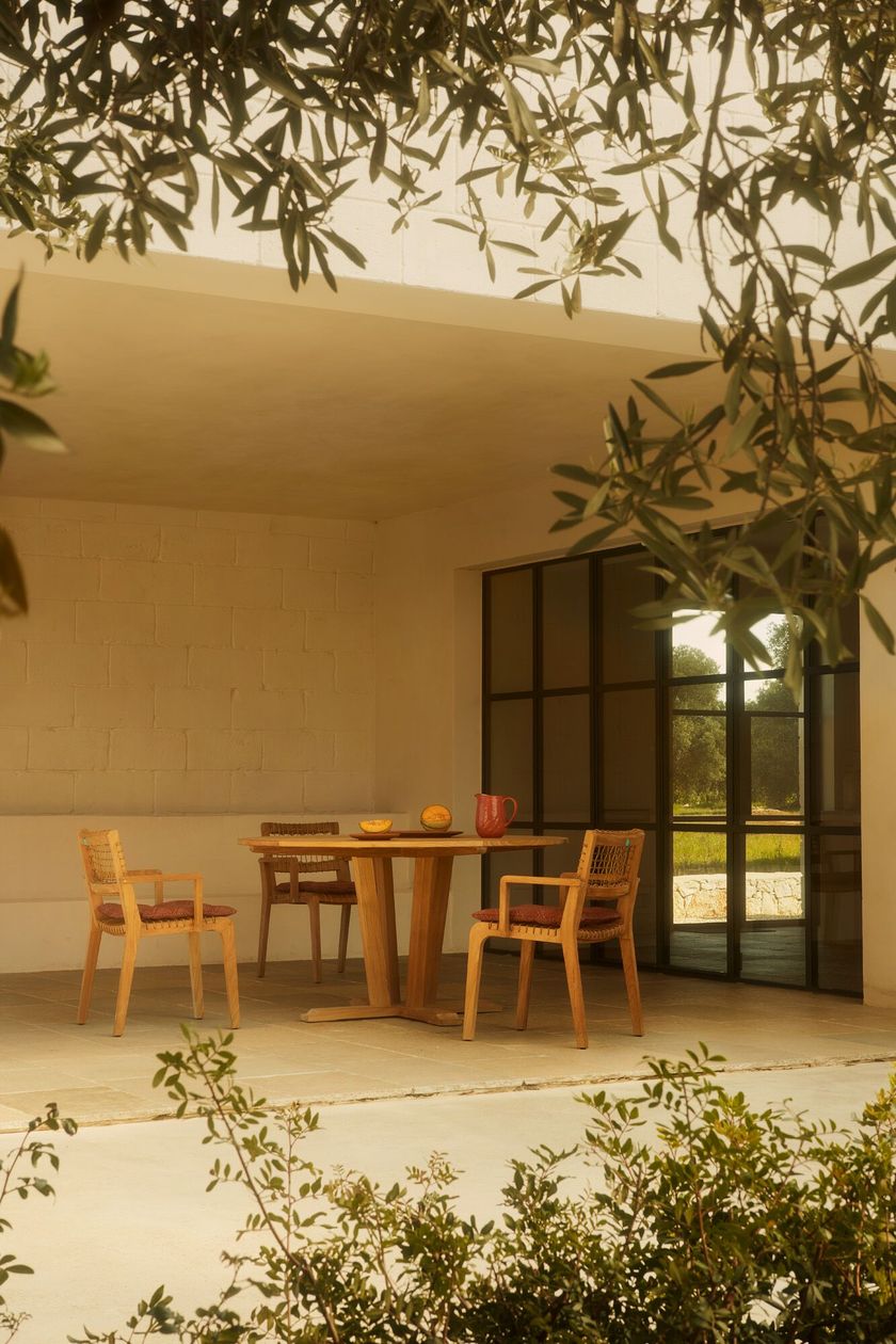 SYNTHESIS 桌子 By Unopiù