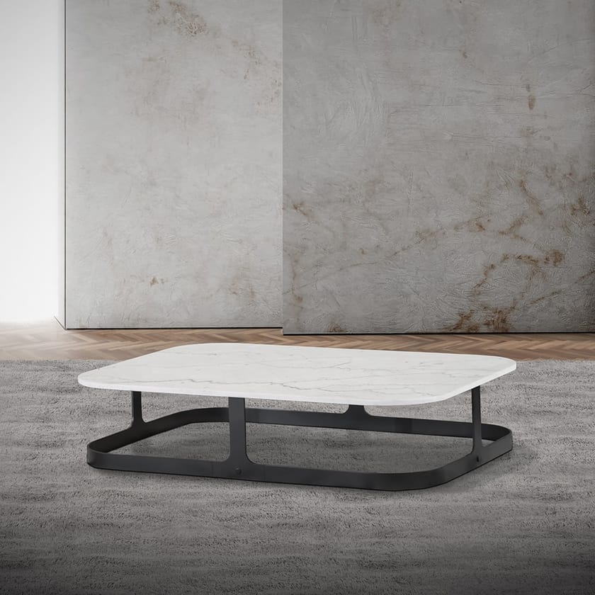 Square Calacatta marble coffee table V266 By Aston Martin