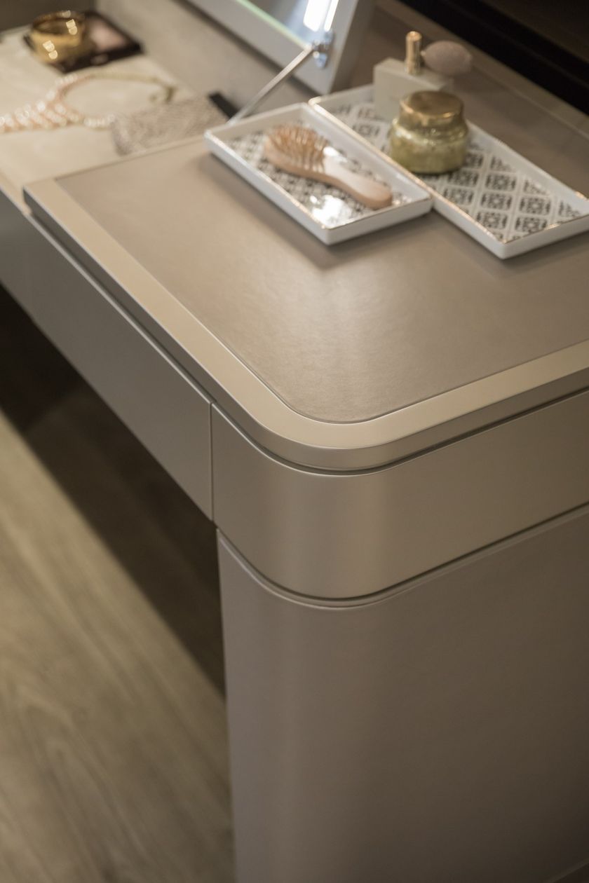 VALMONT | Dressing table Valmont Collection By Sicis design ...