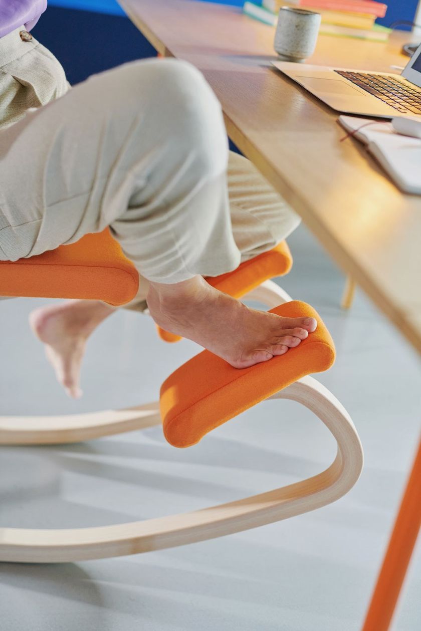 VARIABLE™ PLUS Rocking ergonomic chair in wood and fabric By Varier ...