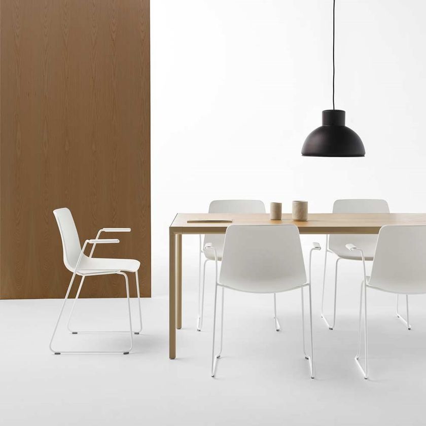 VARYA | Reception chair By INCLASS design Simon Pengelly