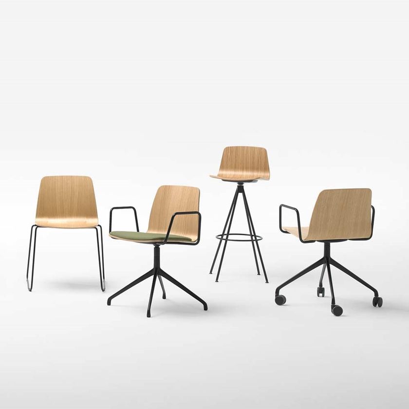 VARYA WOOD | Swivel stool By INCLASS design Simon Pengelly