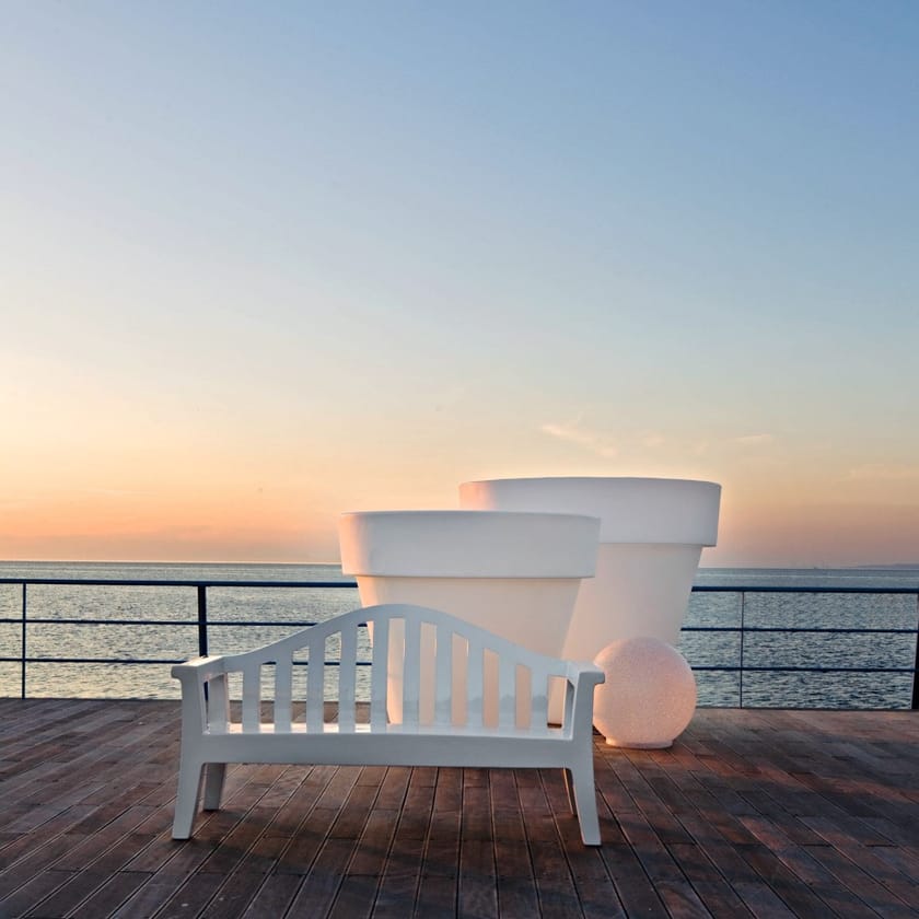 VAS-TWO Garden vase By Serralunga | design Luisa Boccietto