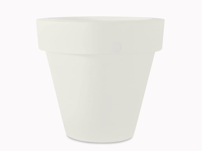 VAS-TWO Garden vase By Serralunga | design Luisa Boccietto