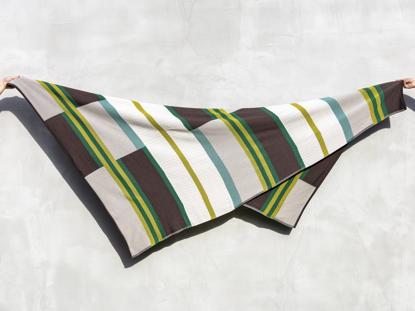 Multi-colored Lap robes | Archiproducts