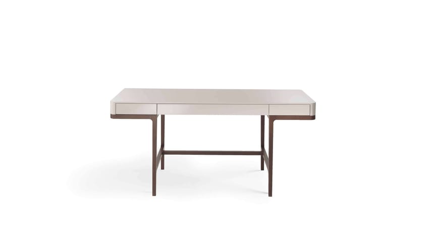 VICTOR Writing desk By Lema | design Roberto Lazzeroni
