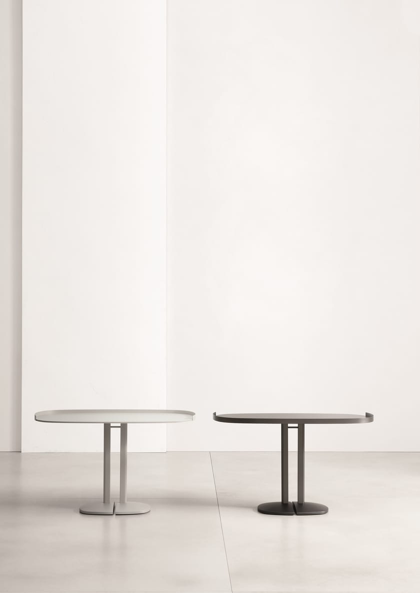 VICTORIA Metal side table By Flou