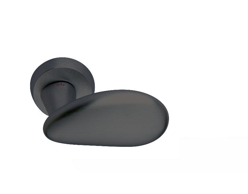 Door handle on rose with lock VIESTE By RDS