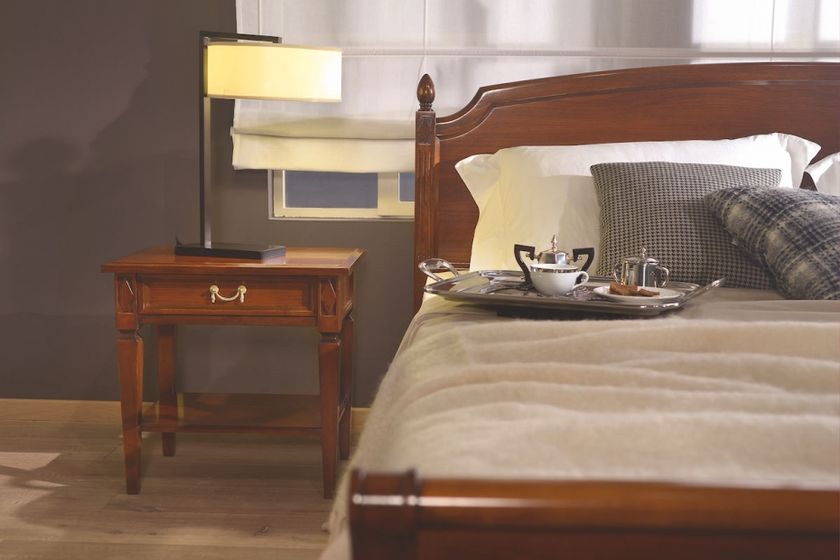 VILLA BORGHESE Cherry wood double bed By SELVA