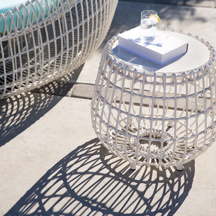 VINO | Coffee table By JANUS et Cie design Janice Feldman