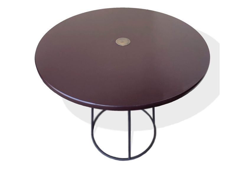VINYL table By TrackDesign