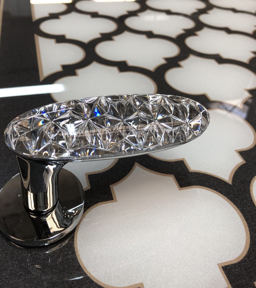 VK CUSTOM Custom decorative laminated security glass By VITRIK