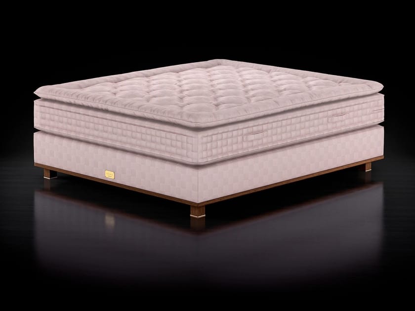 VIVIDUS® double bed By Hästens