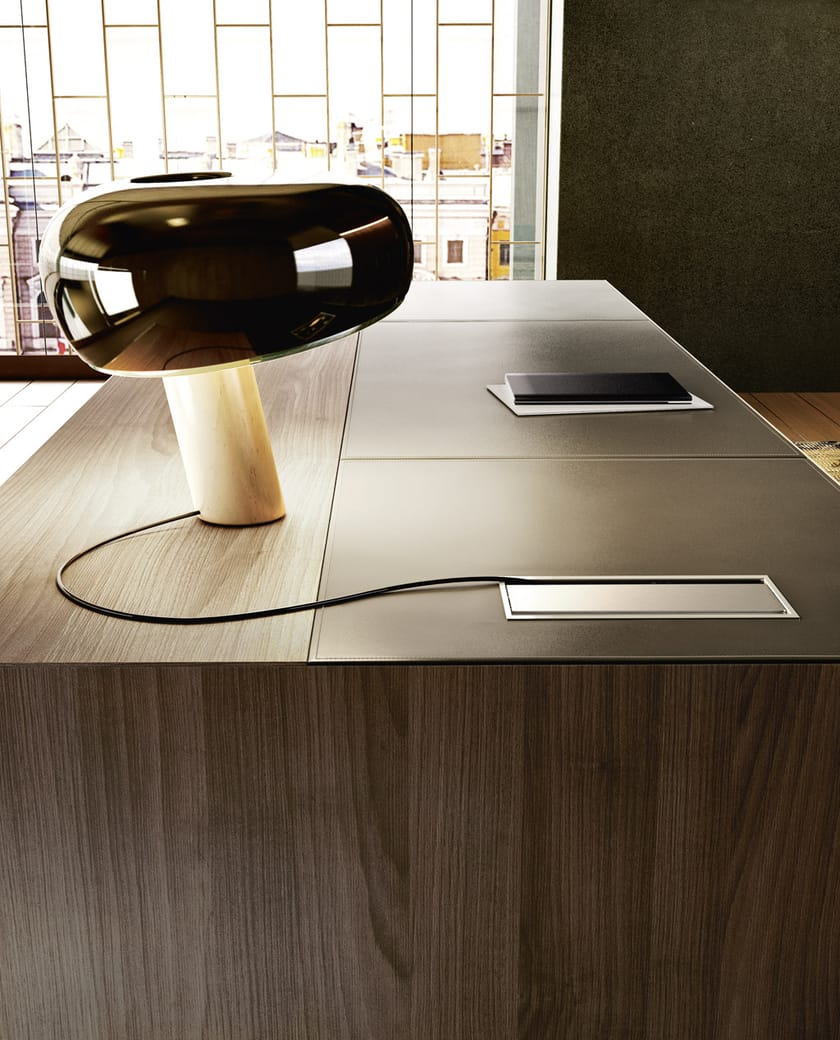 VOGUE | Rectangular office desk By Sinetica design Sinetica Design Lab