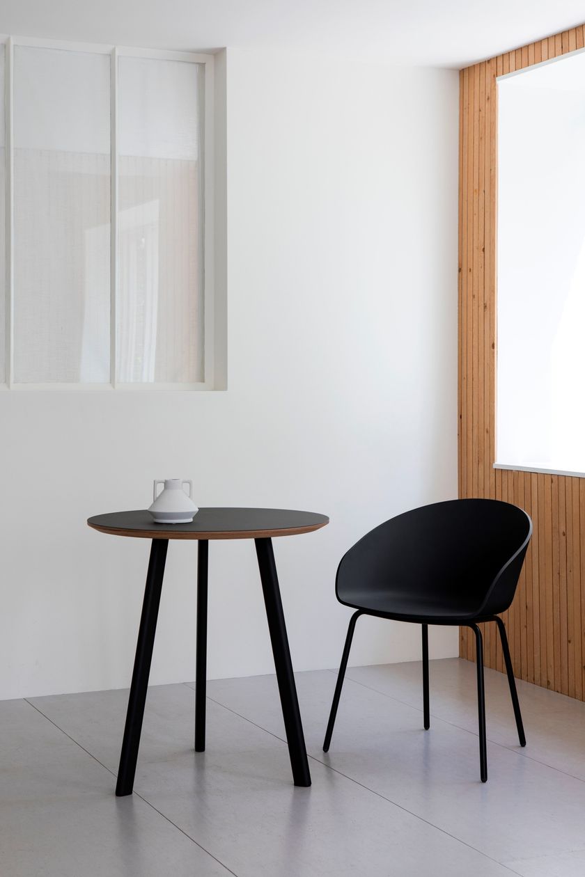 VOID Chair By banne | design Lex Pott
