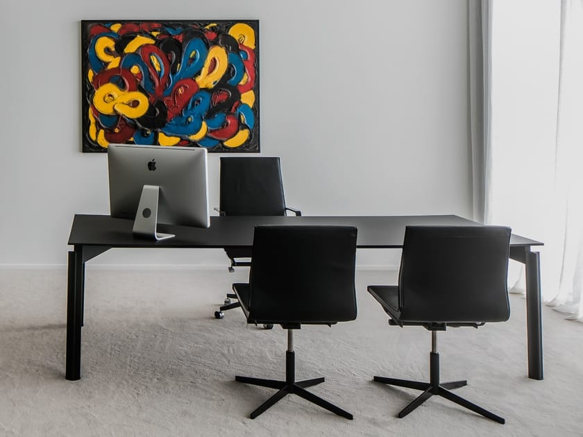 VVD | Executive chair By Bulo design Vincent Van Duysen