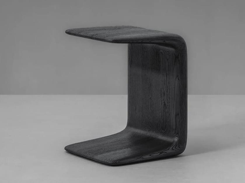 CLIPS Oak side table By Van Rossum