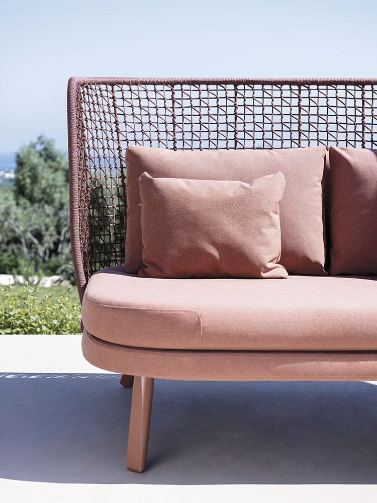 EMMA COMPACT Fabric garden bed with high backrest By Varaschin | design ...