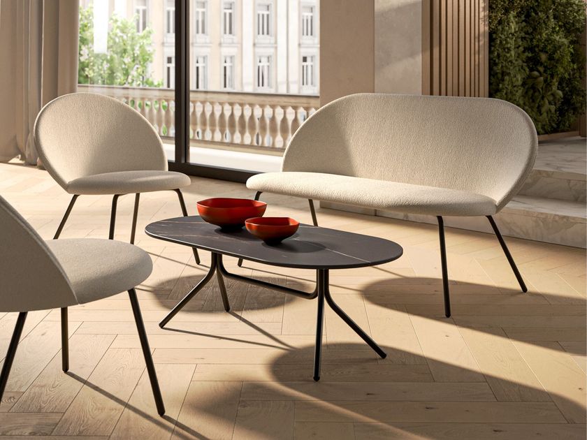 SANPOLO Lounge sofa in padded plywood By Venedia