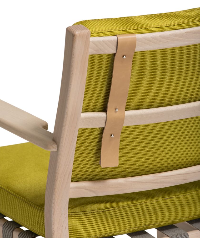 MEDITERRÁNEA Beech easy chair with armrests By Vergés