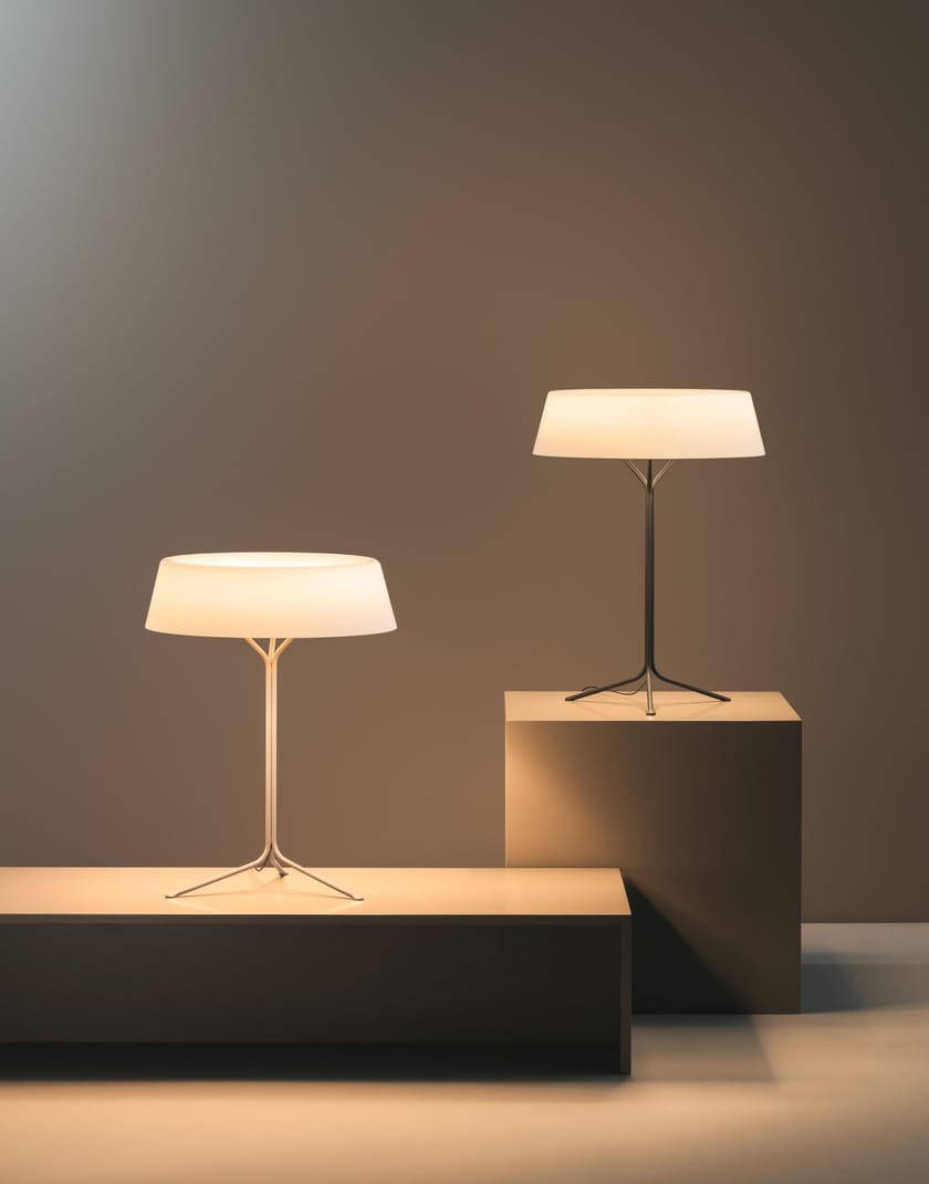 LILY Table lamp By Vibia