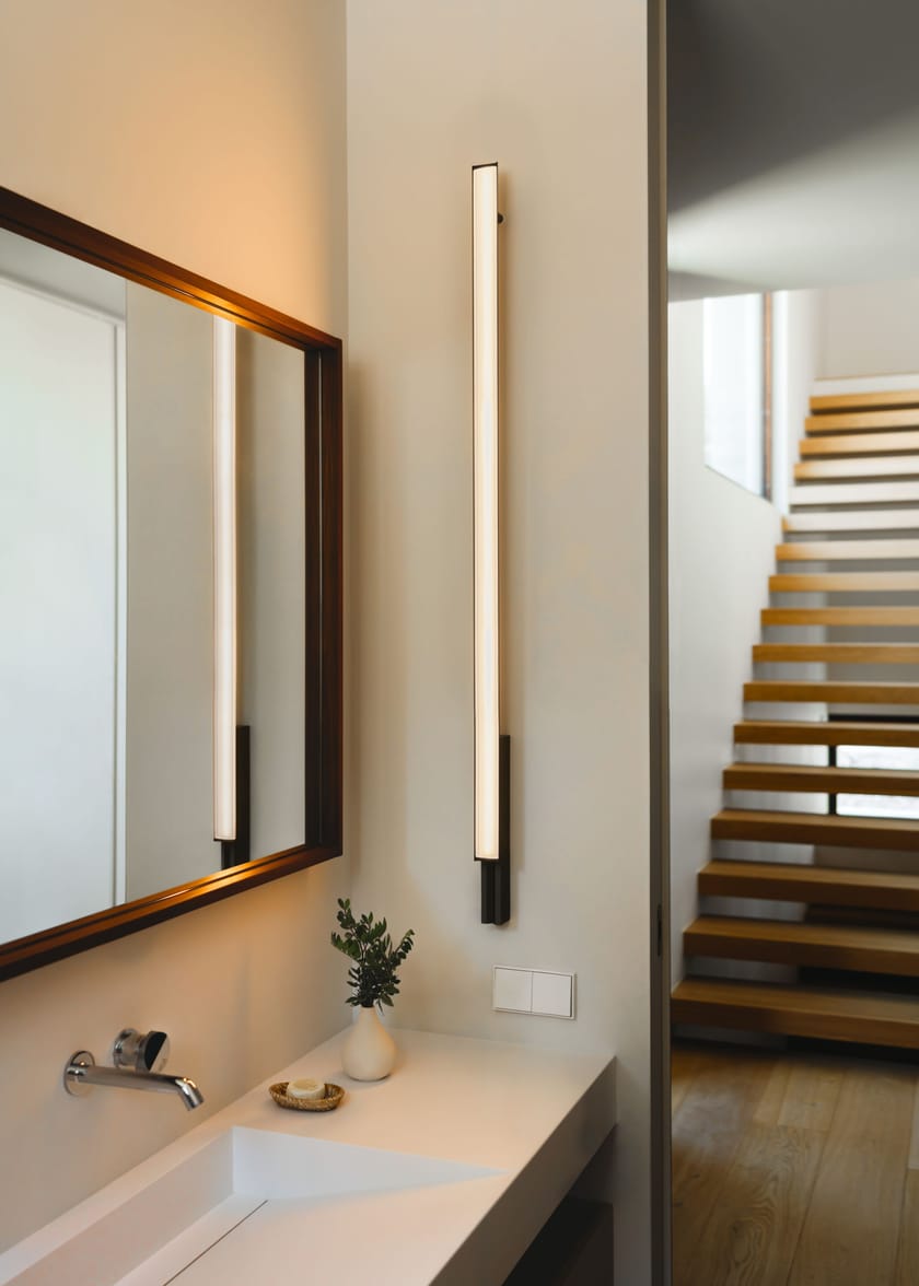 SPA Wall lamp By Vibia