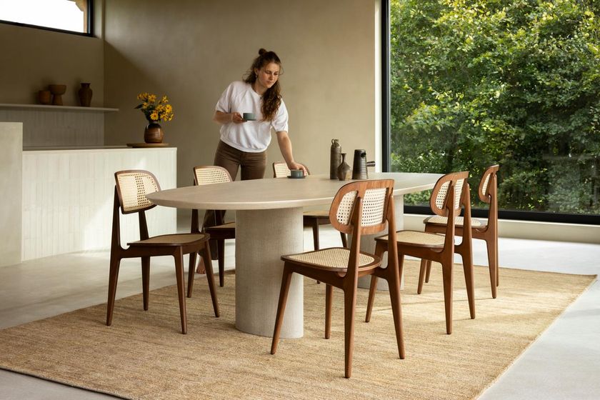 ARI Table By Vincent Sheppard