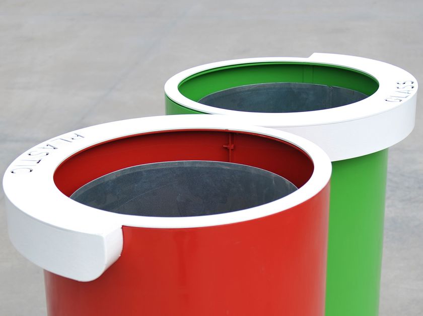 ESSE-O Litter bin By Viscio Urban Design