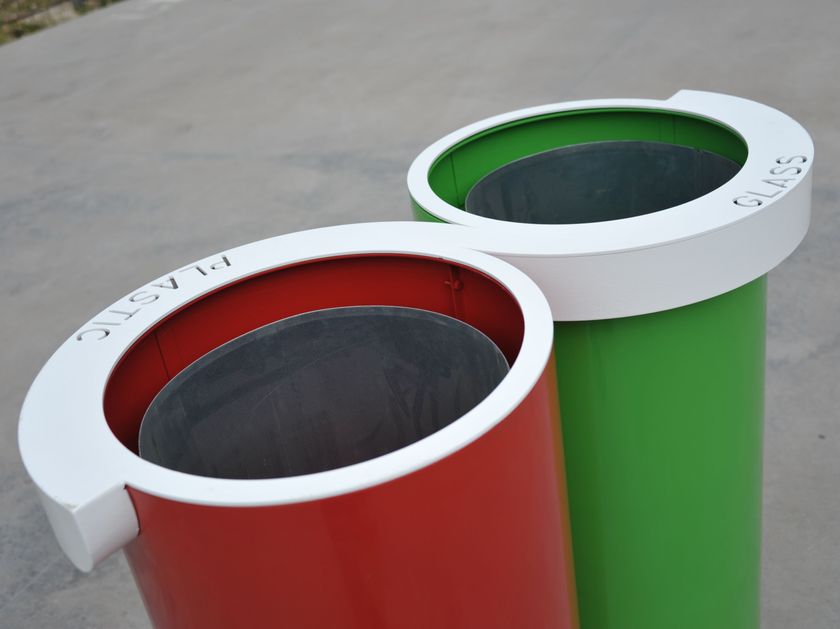 ESSE-O Litter bin By Viscio Urban Design