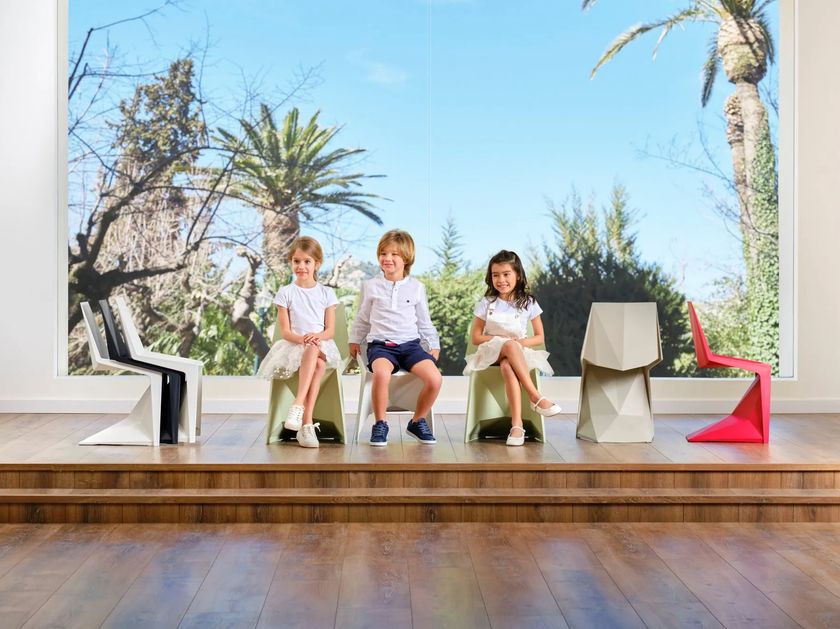 VOXEL MINI Stackable polypropylene kids chair By Vondom | design Karim ...